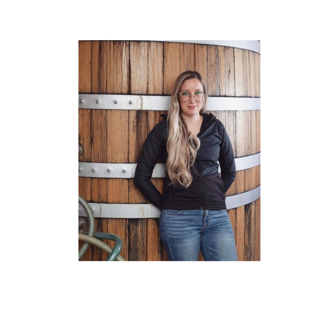 Liz Palmer Exclusive Interview with Jessica Otting at Tawse Winery ...